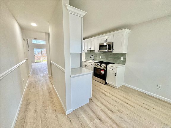 111 Northwood Boulevard UNIT 111, Central Islip, NY 11722 | MLS ...