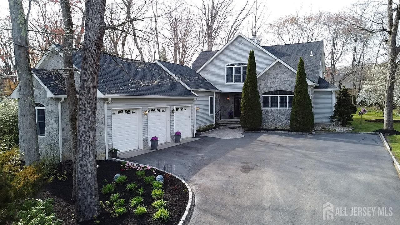 640 Old Stage Rd East Brunswick Nj 08816 Zillow