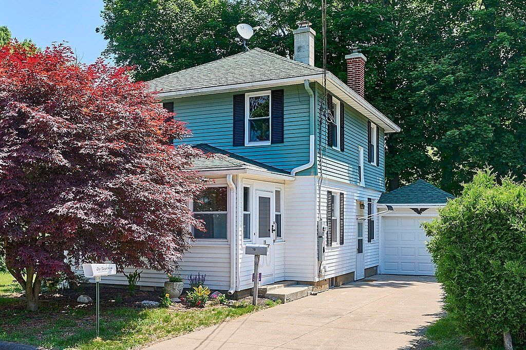 19 Fairview St, Westfield, MA 01085 | MLS #73118891 | Zillow