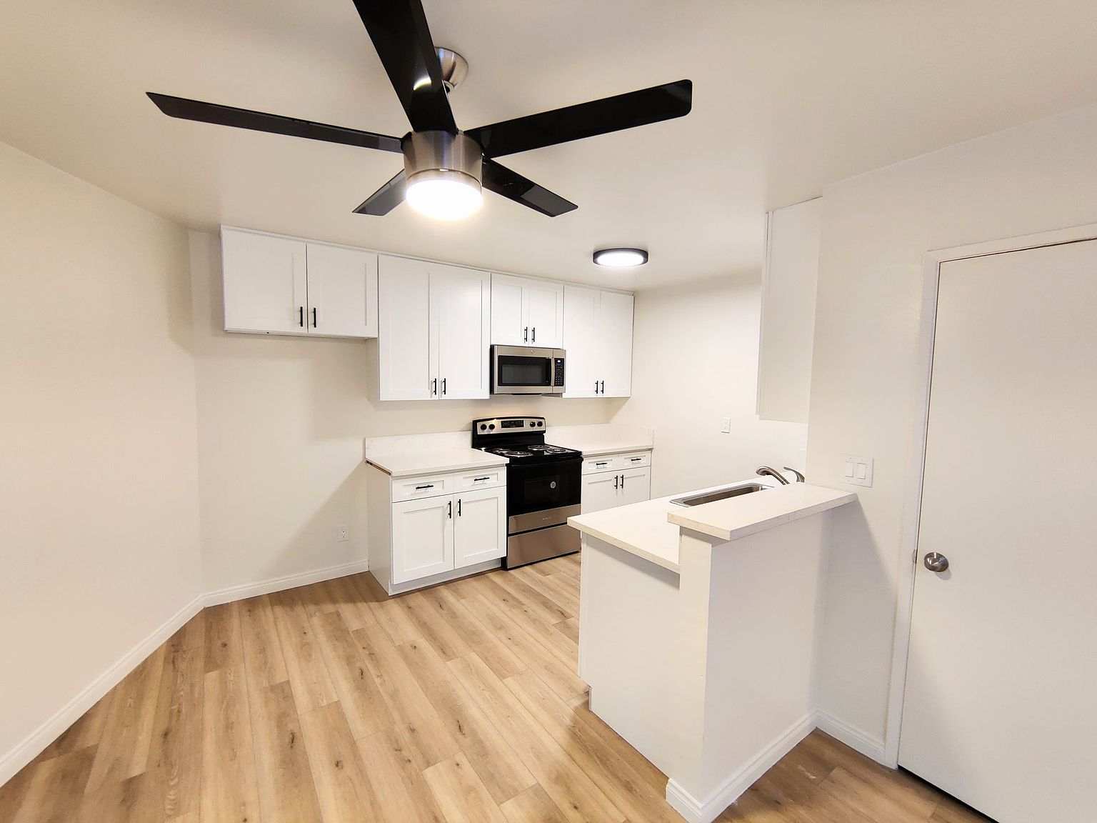 10741 Moorpark St APT 12A, North Hollywood, CA 91602 | Zillow