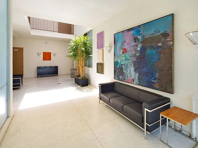 1245 Smithwood Dr Apt 202, Los Angeles, CA 90035 | HotPads