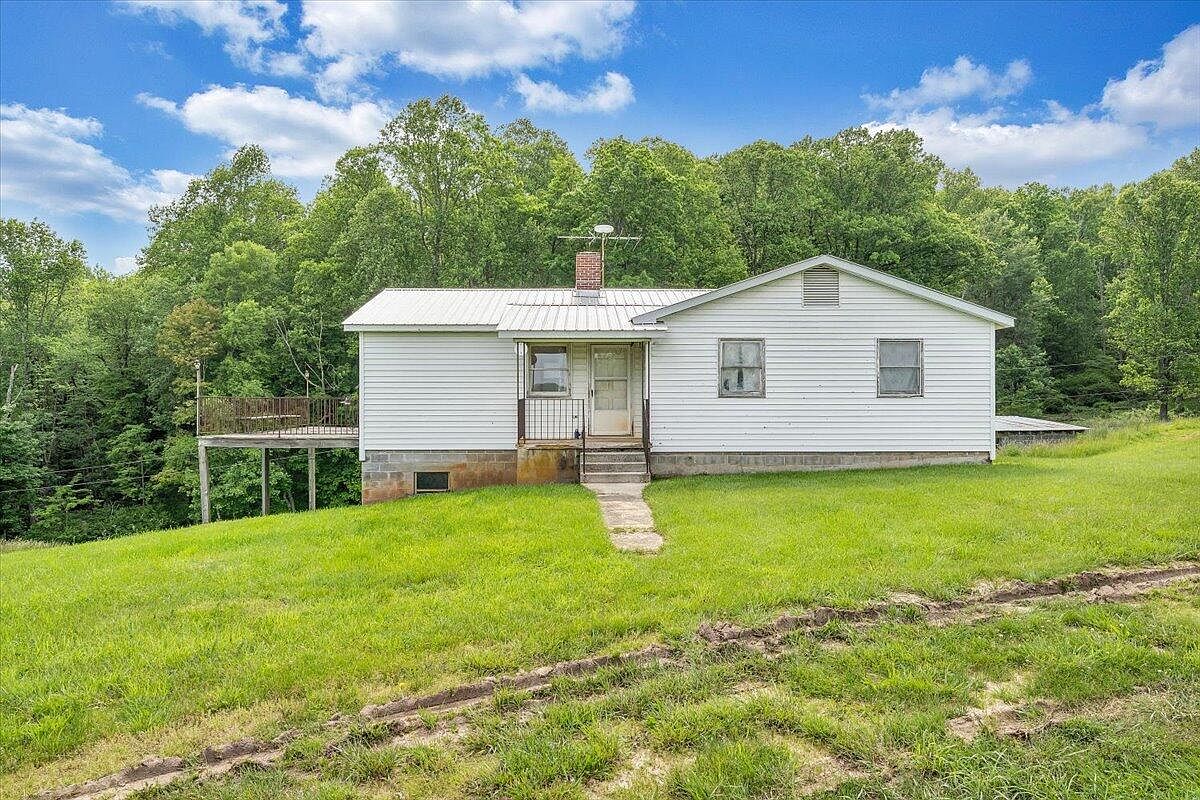 208 Mat Rd SW, Laurel Fork, VA 24352 | Zillow