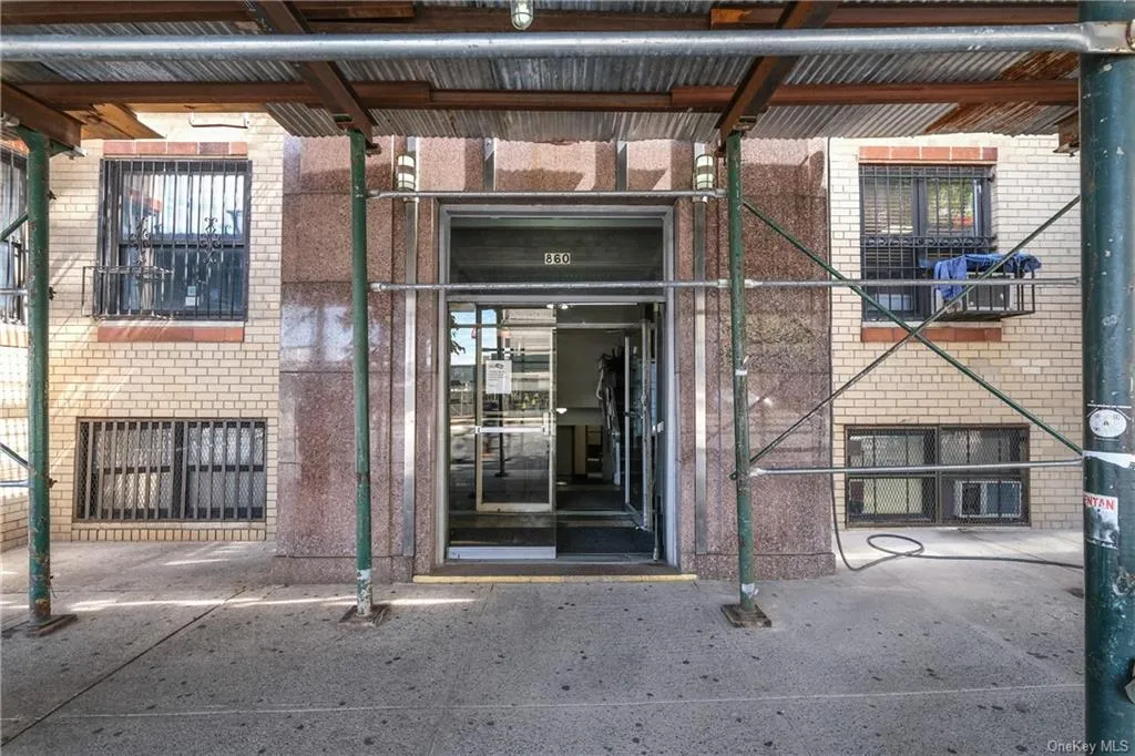 860 Grand Concourse #6G in Concourse, Bronx | StreetEasy