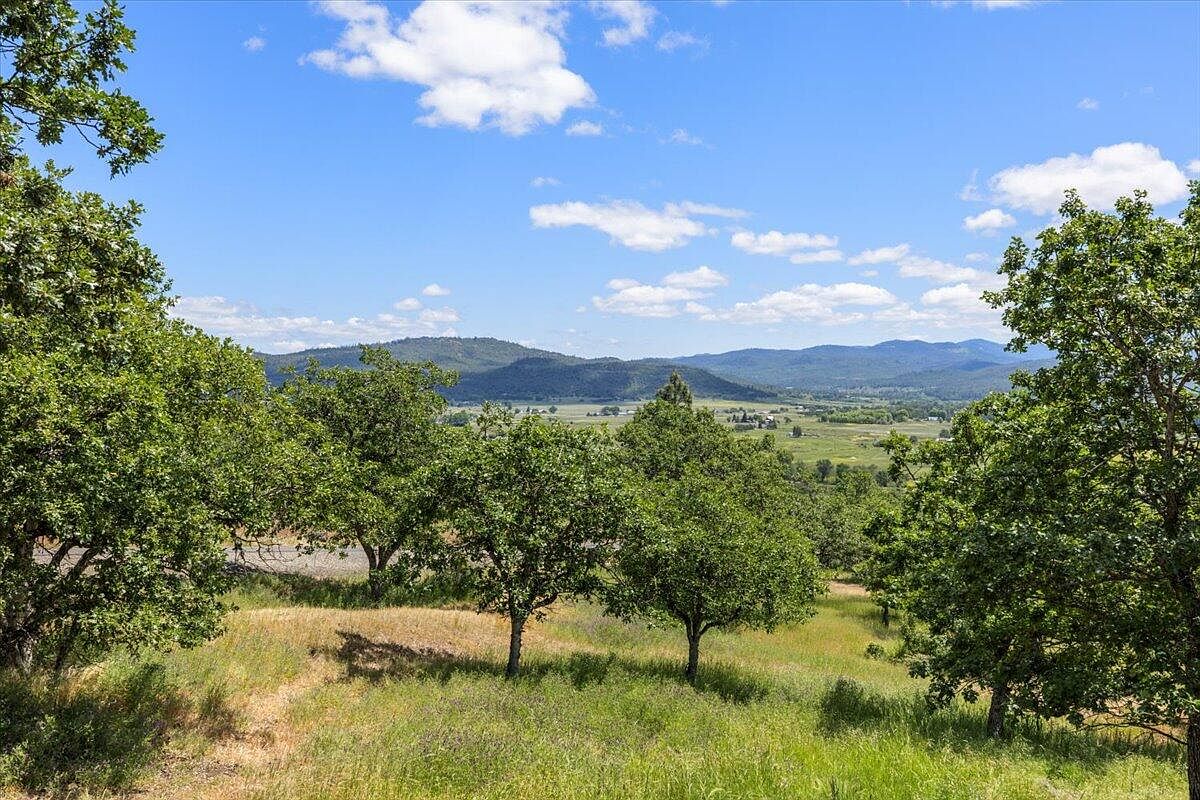 2051 Riley Rd, Eagle Point, OR 97524 | MLS #220183257 | Zillow