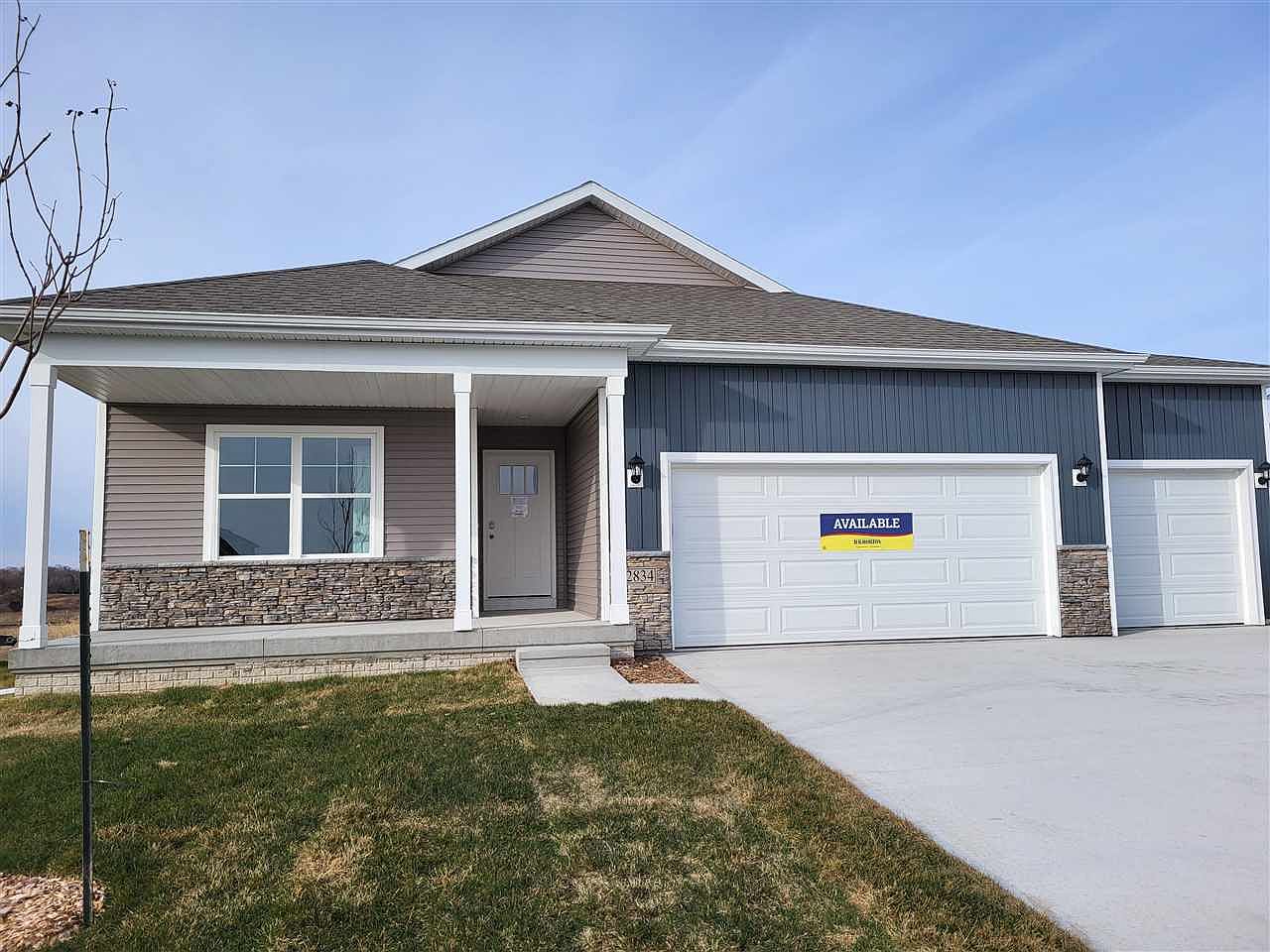 2834 Prairie Wind Ct, Hiawatha, IA 52233 | MLS #202304020 | Zillow