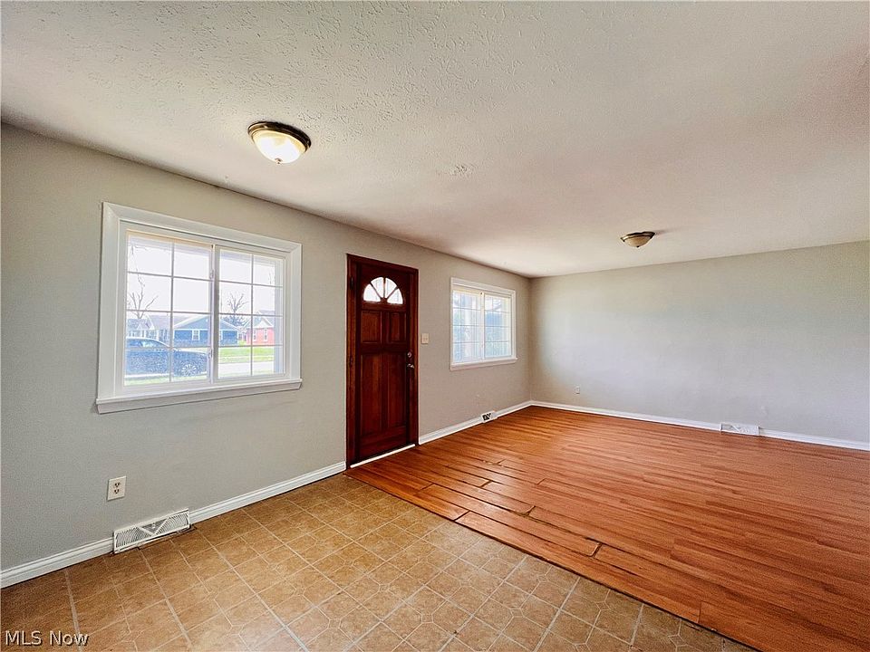 18014 Fairville Ave, Cleveland, OH 44135 | Zillow