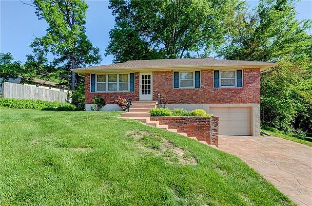 836 Sherrill Ave, Liberty, MO 64068 | Zillow