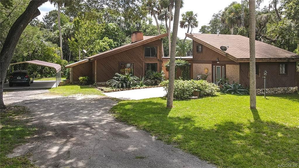 11449 N Honey Jordan Point, Inglis, FL 34449 | Zillow