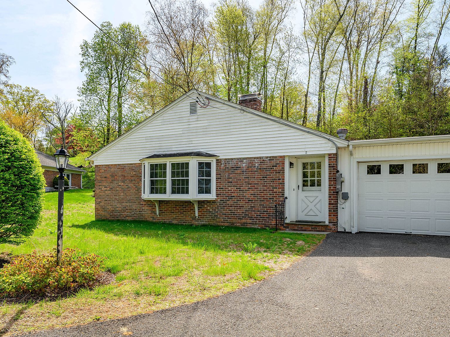 3 Lambert Lane #3, Brookfield, CT 06804 | MLS #24096661 | Zillow