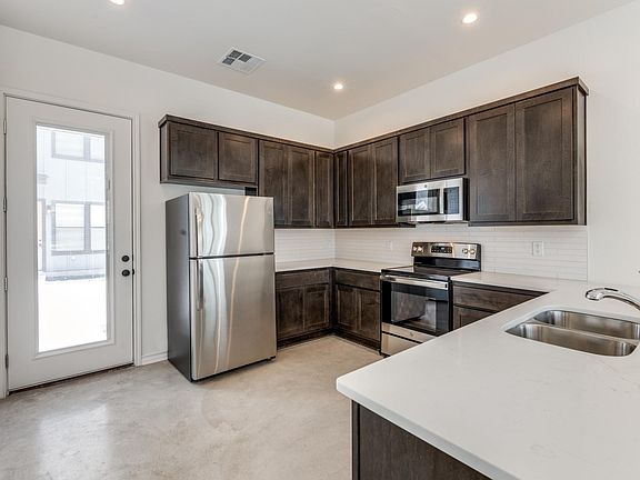 142 Porter St, San Antonio, TX 78210 | Zillow