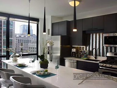 71 E Wacker Dr Chicago IL | Zillow