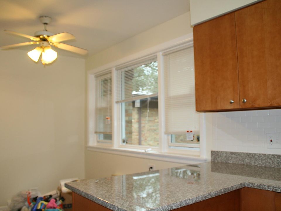 911 E Miner St Arlington Heights IL | Zillow