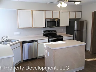 N34W23181 Circle Ridge Rd Pewaukee WI | Zillow