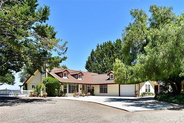 4415 Interlake Rd, Bradley, CA 93426 | Zillow
