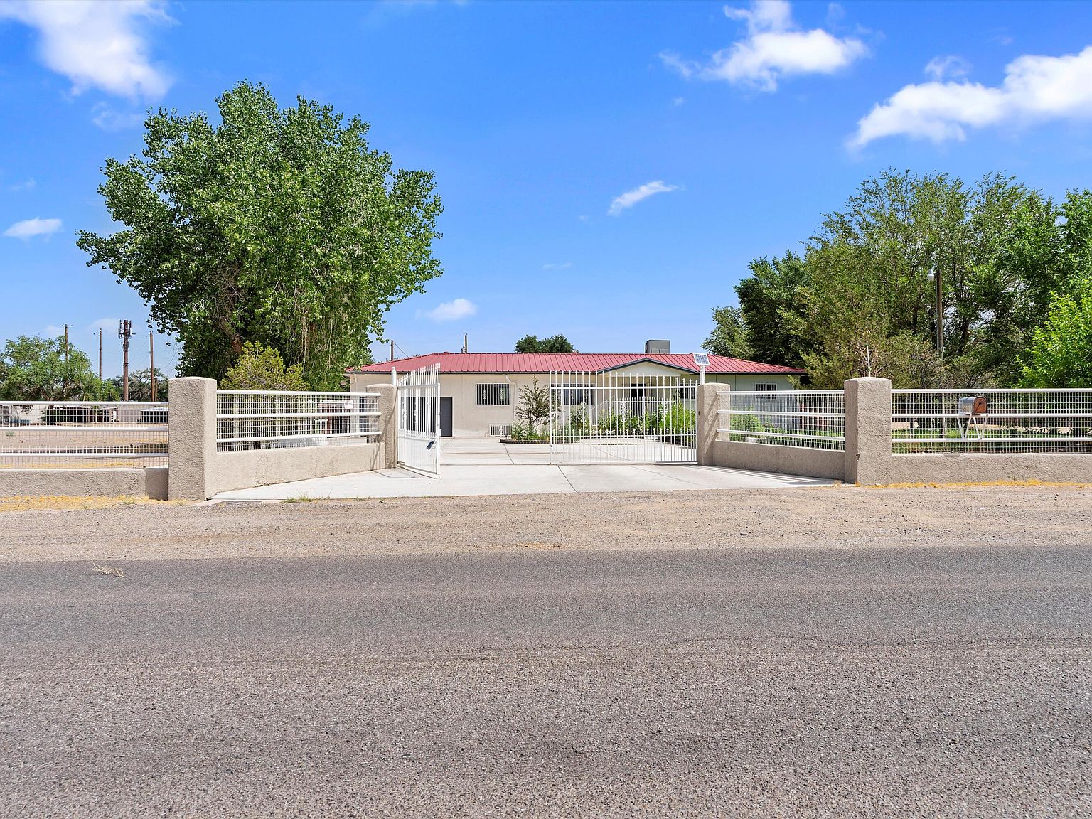 2831 Raymac Rd SW, Albuquerque, NM 87105 | Zillow