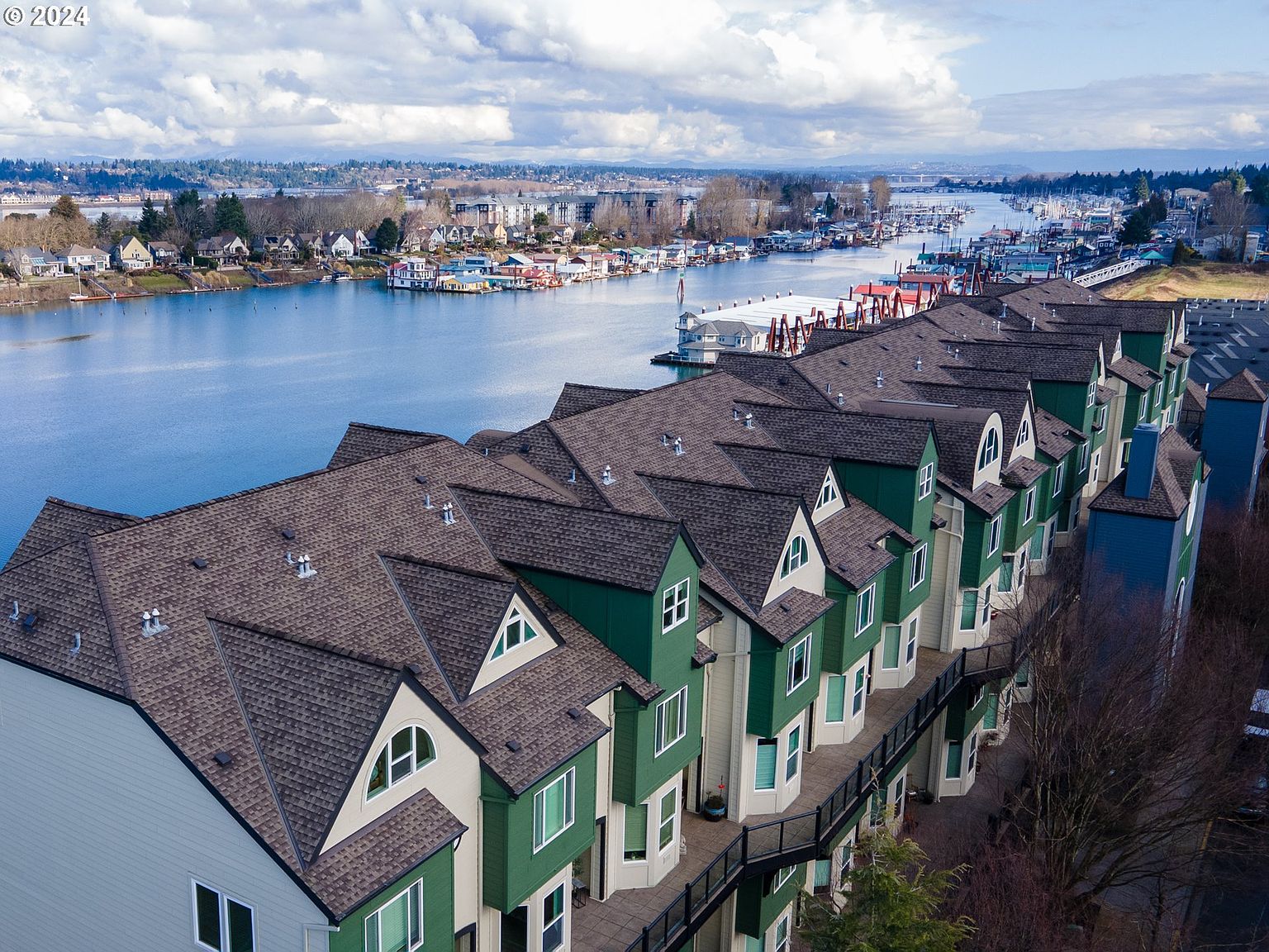 905 N Harbour Dr #26, Portland, OR 97212 | MLS #24033557 | Zillow