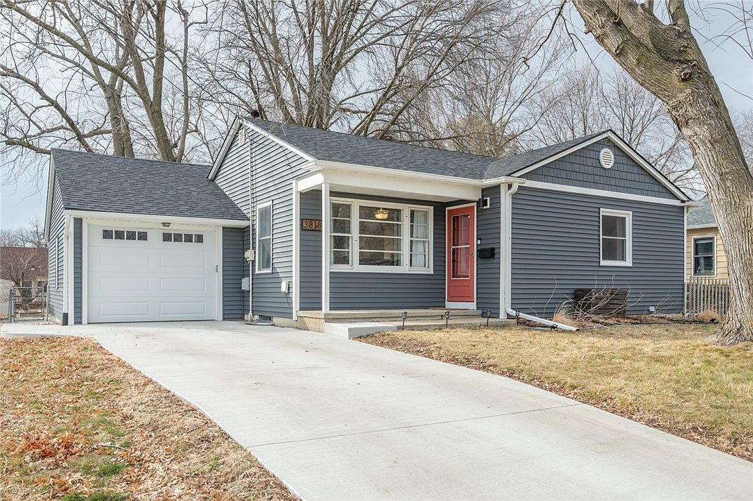 3818 38th St, Des Moines, IA 50310 | Zillow