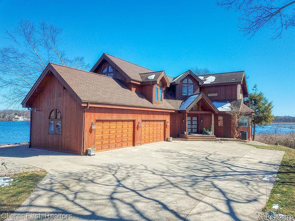 6885 Price Lake Rd S, Jackson, MI 49201 | MLS #20230020672 | Zillow