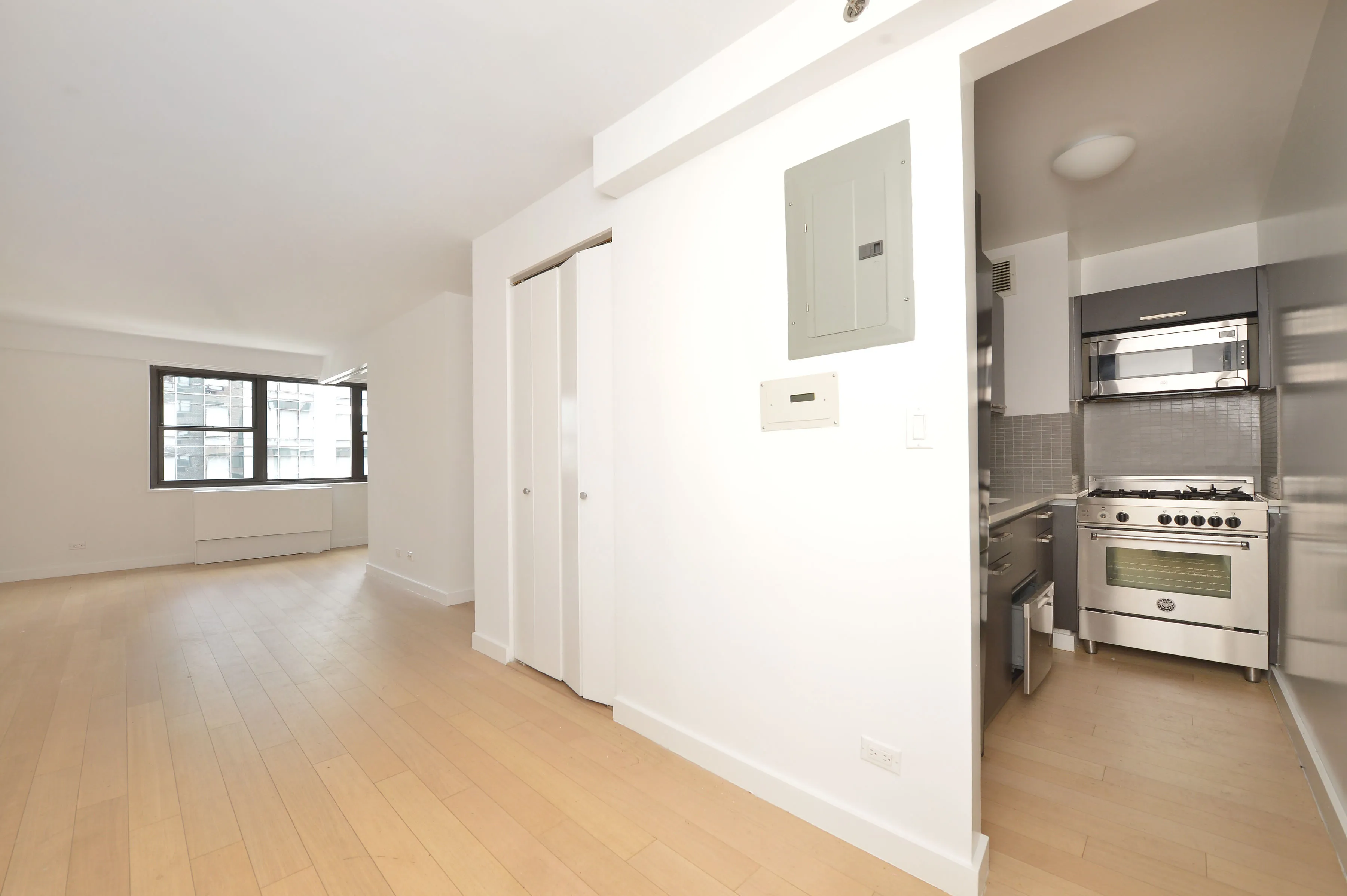 222 East 39th Street #13E in Murray Hill, Manhattan | StreetEasy