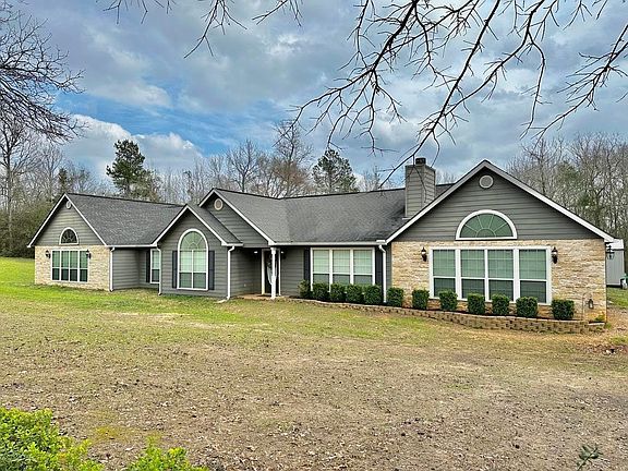 2495 County Road 1060, Center, TX 75935 | MLS #209903 | Zillow