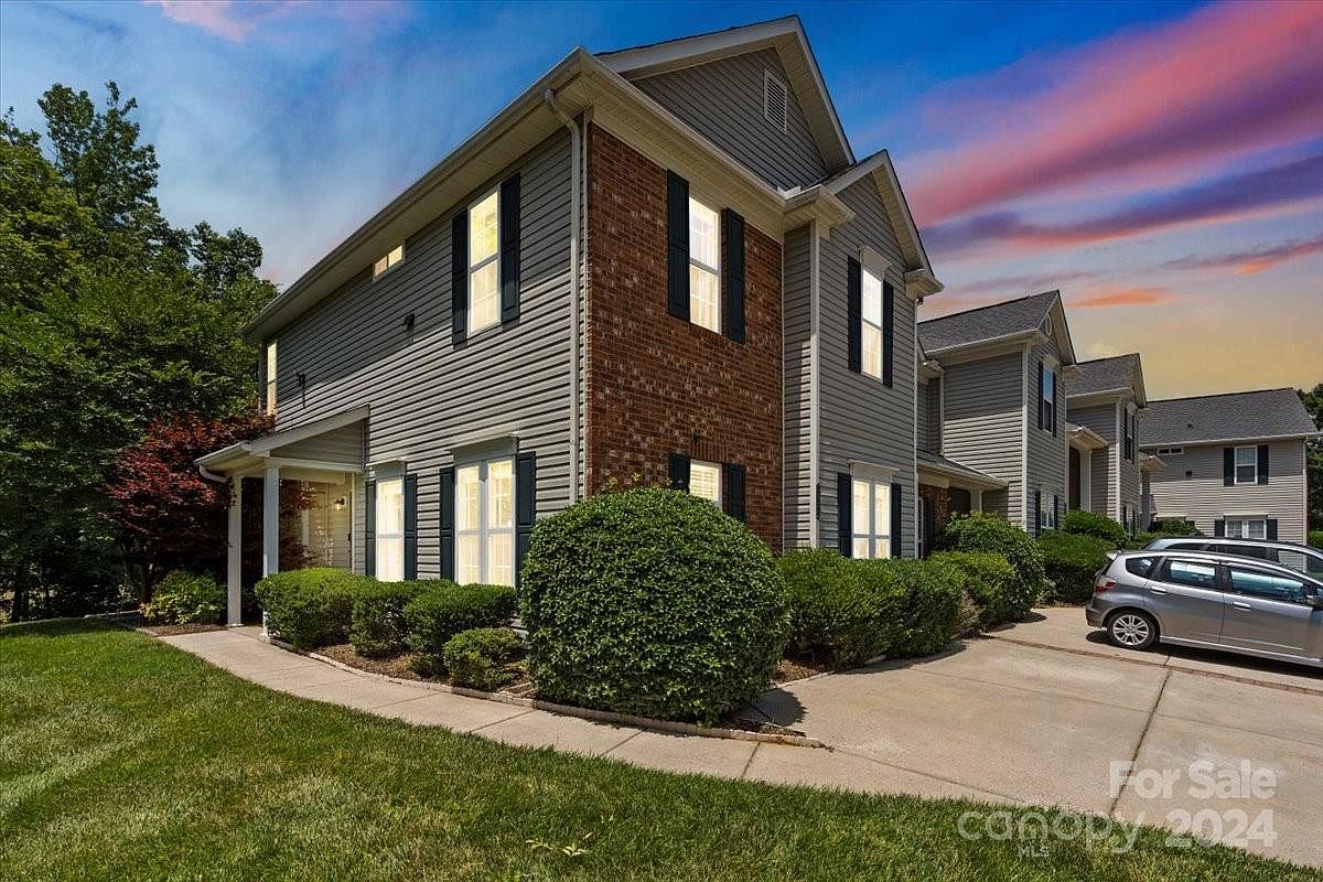 8929 Cinnabay Dr, Charlotte, NC 28216 | Zillow