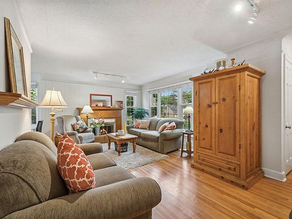 3337 Glenhurst Ave S, Saint Louis Park, MN 55416 | MLS #6429410 | Zillow