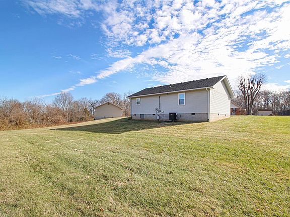 176 Lynns Dr, Horse Cave, KY 42749 | Zillow