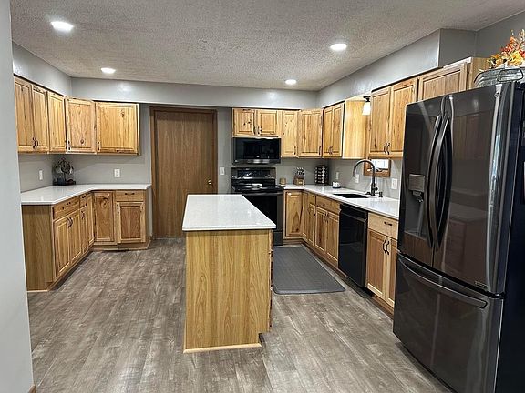 356 W 5th St, Kinsley, KS 67547 | MLS #210327 | Zillow