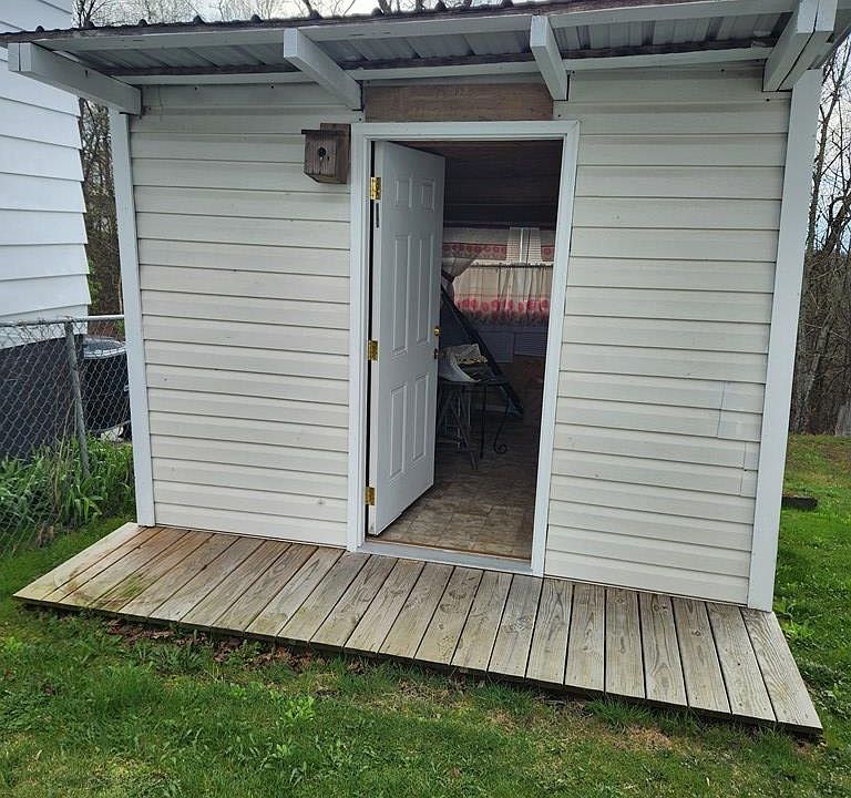 757 Jewell Ridge Rd, Jewell Ridge, VA 24622 | Zillow