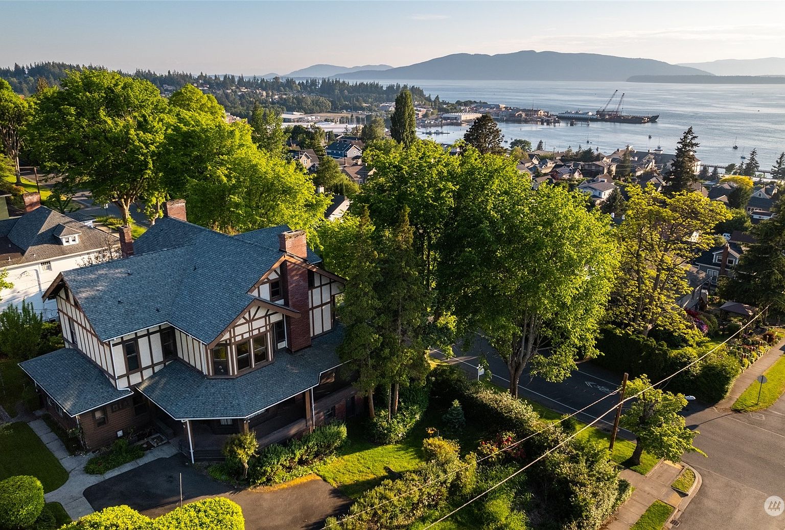 703 14th Street, Bellingham, WA 98225 | MLS #2072905 | Zillow