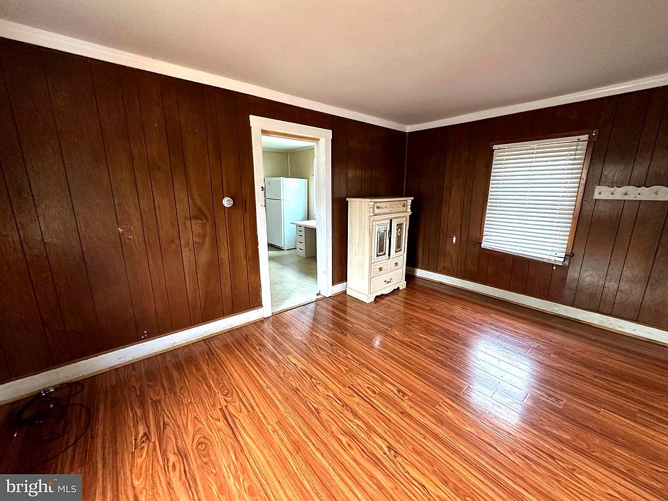 300 S George St, Ranson, WV 25438 | Zillow