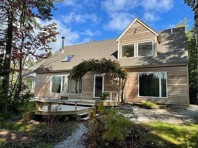 133 Scraggle Point Road, Spruce Head, ME 04859 | Zillow