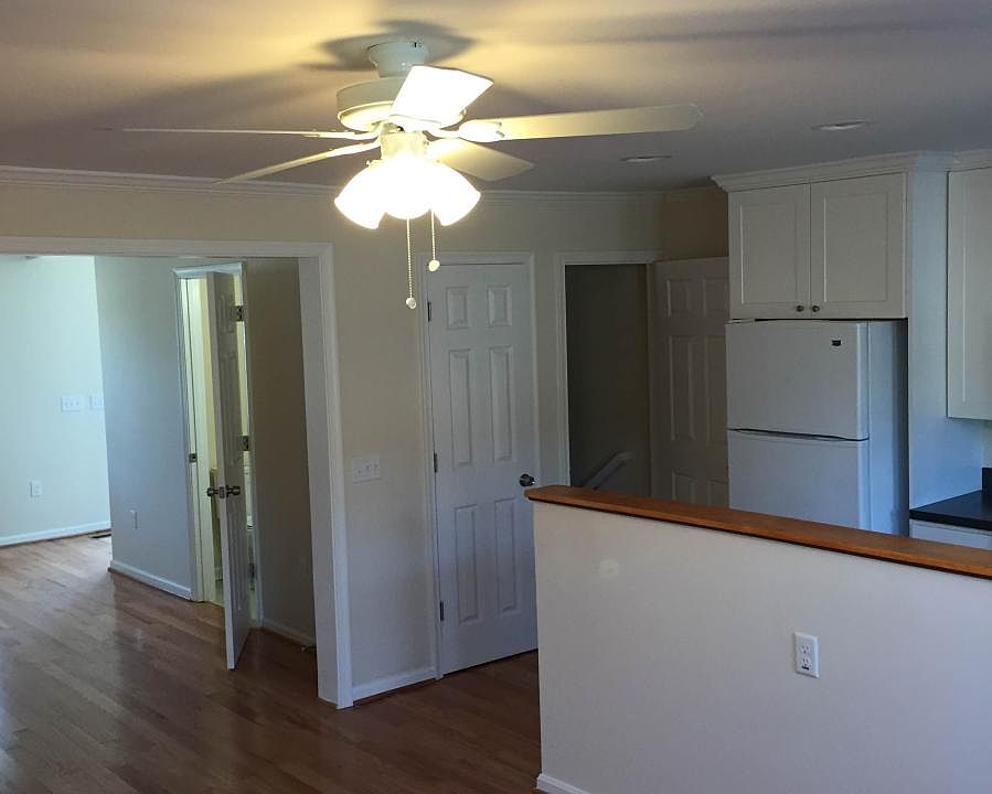 10 Ballman Ct, Baltimore, MD 21225 | Zillow