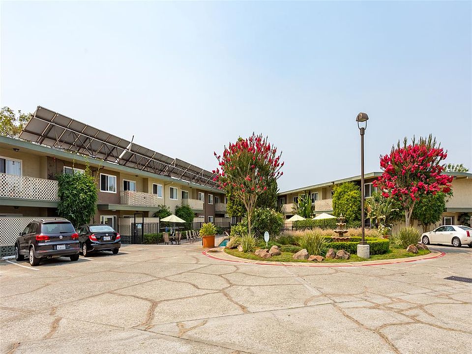 The Brook on Center Apartment Rentals - Castro Valley, CA | Zillow
