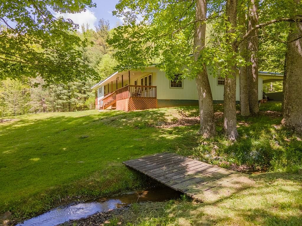 3653 Little Ellijay Rd, Franklin, NC 28734 | MLS #26031056 | Zillow