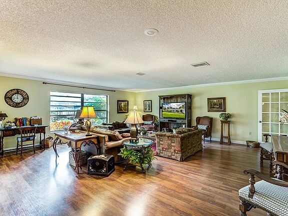 223 Temple Cir, Eustis, FL 32726 | Zillow