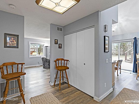 6901 Shane Pl, Anchorage, AK 99507 | MLS #24-5121 | Zillow