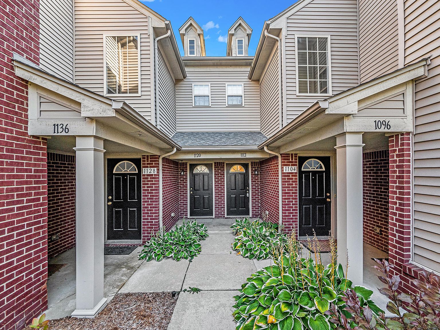 1112 Addington Ln, Ann Arbor, MI 48108 | Zillow
