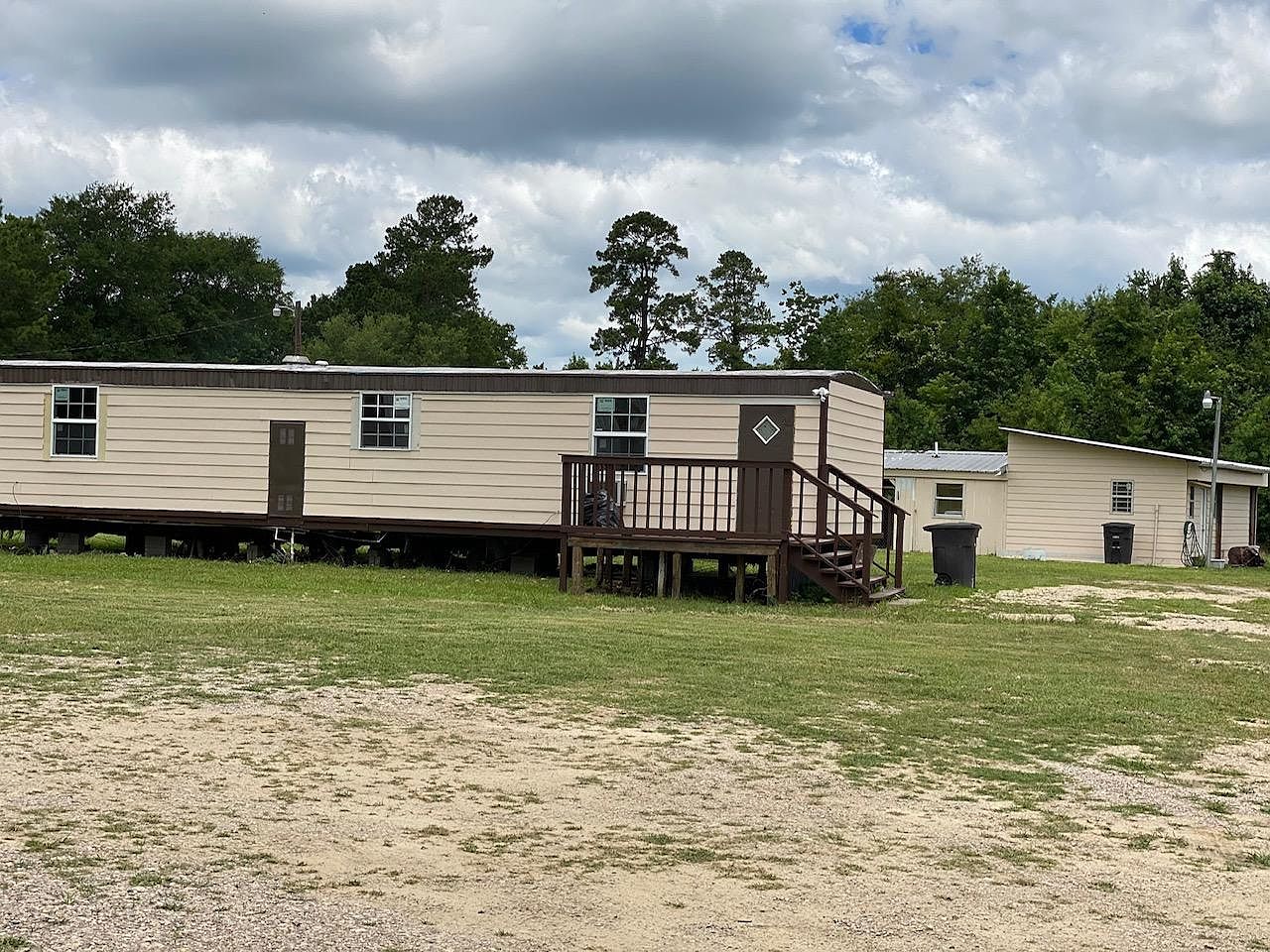 325 E Bolivar St, Vidor, TX 77662 | Zillow