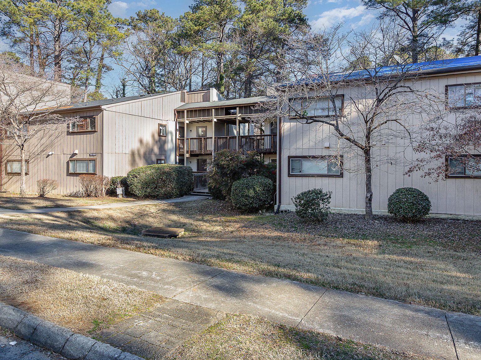 635 Pine Ridge Pl, Raleigh, NC 27609 | MLS #10071131 | Zillow