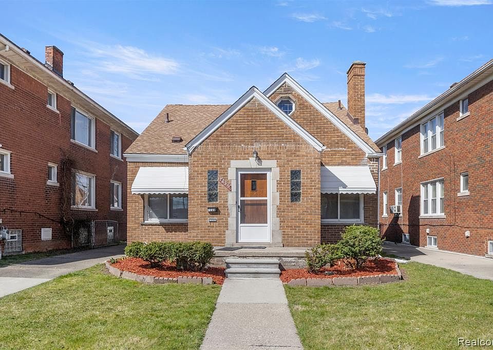 7235 Jonathon St, Dearborn, MI 48126 | Zillow