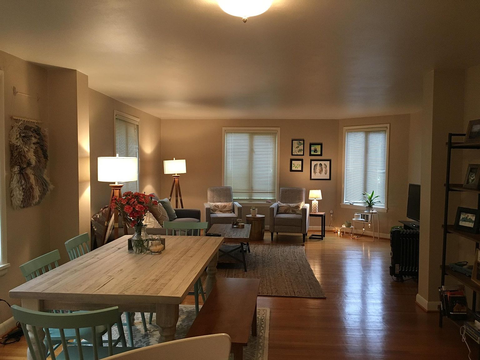 203 W Comstock St APT 1, Seattle, WA 98119 | Zillow