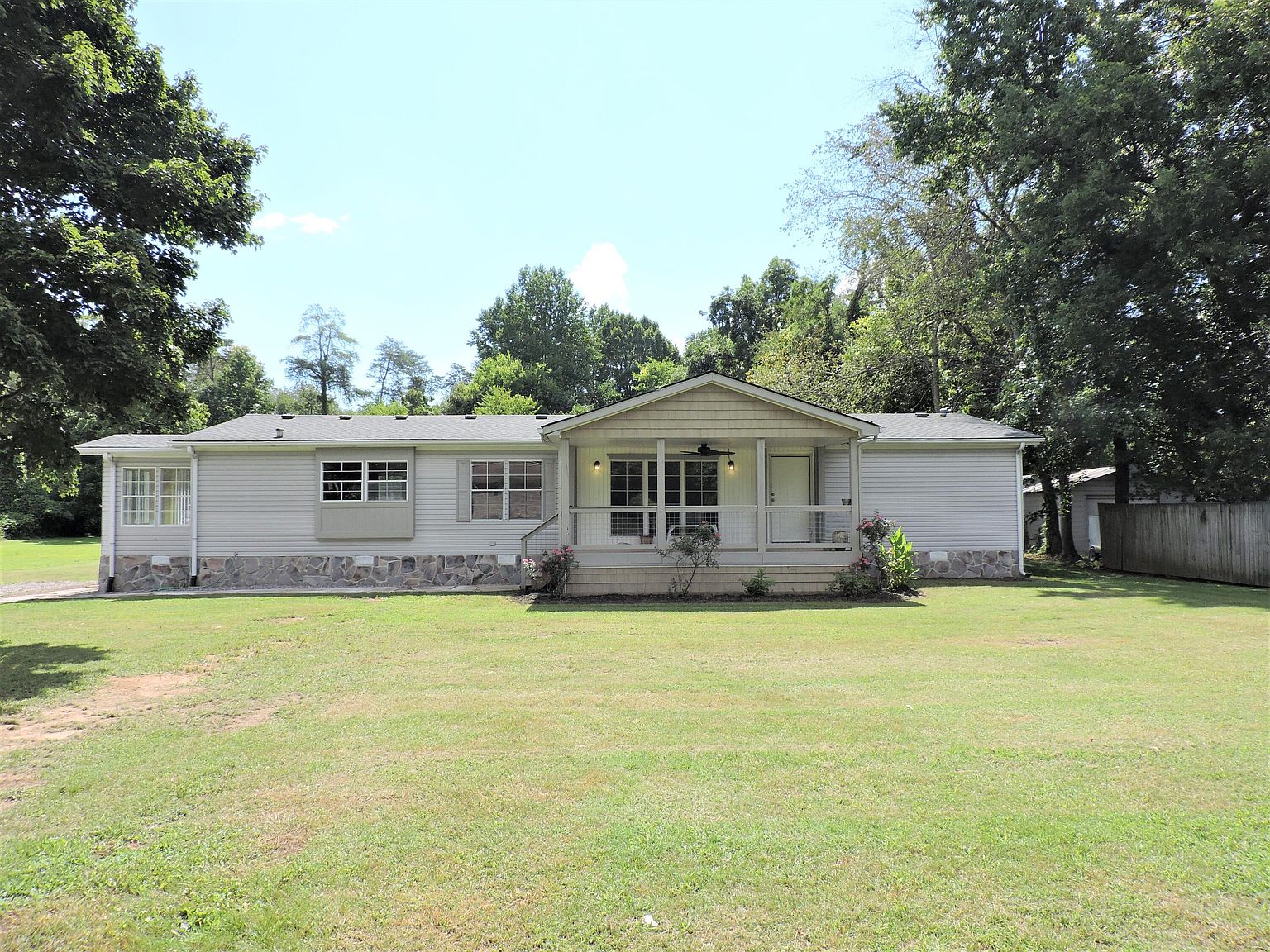 330 Hilleary St, Spring City, TN 37381 | MLS #20236847 | Zillow