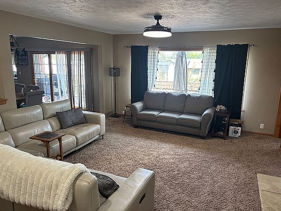 708 S Kiel St, Holstein, IA 51025 | Zillow