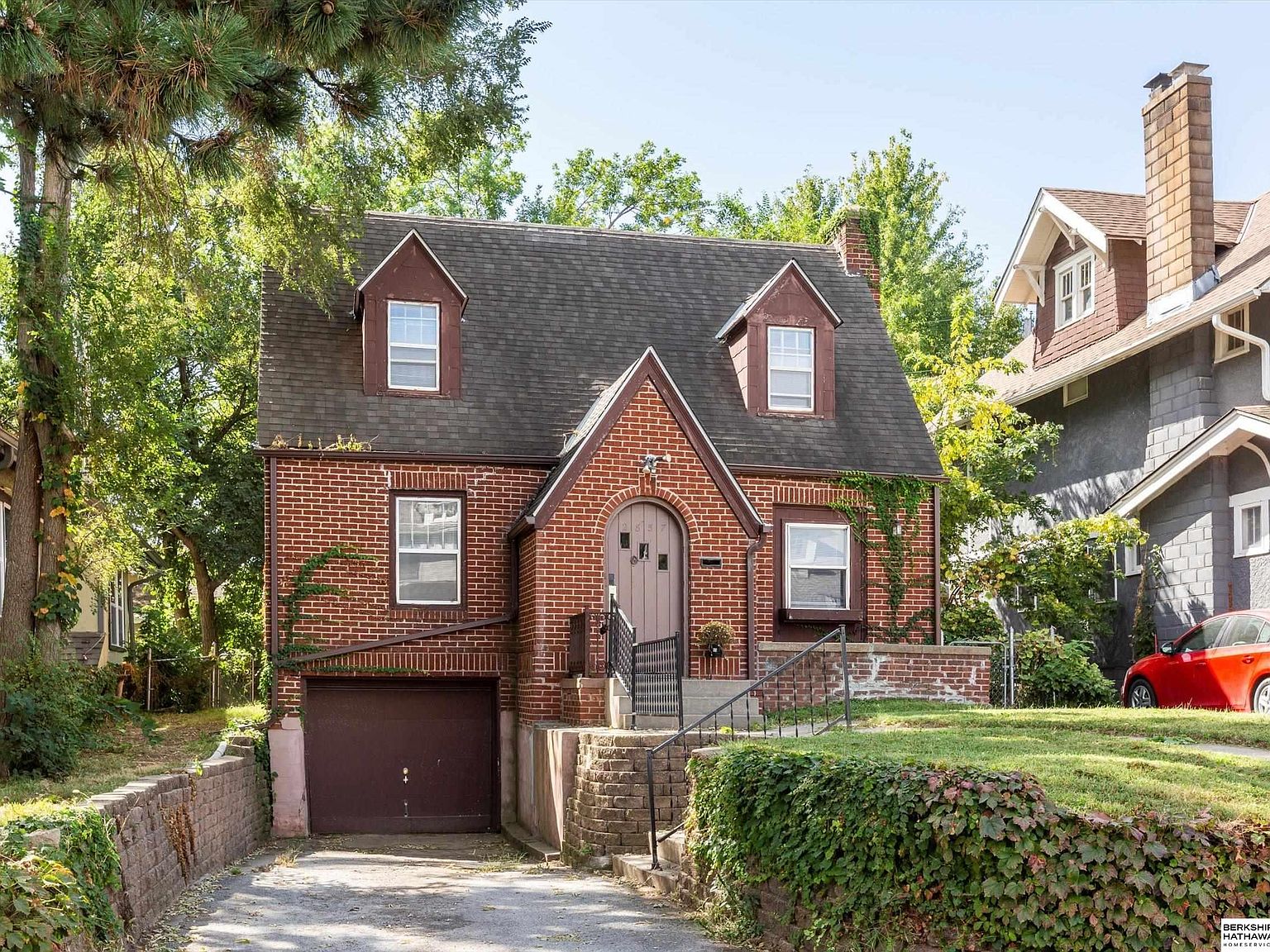 2857 Titus Ave, Omaha, NE 68112 | Zillow