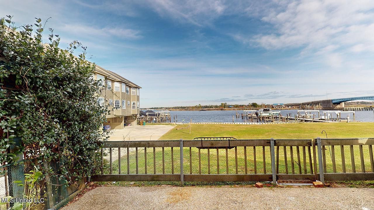 495 Popps Ferry Rd APT 27, Biloxi, MS 39531 | Zillow