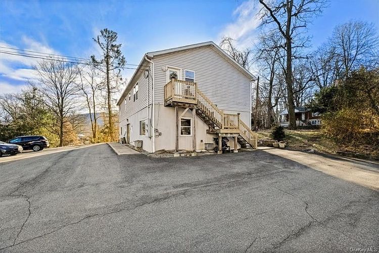 6 Montgomery Rd #2, Fort Montgomery, NY 10922 | Zillow