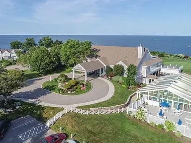 White Cliffs Country Club Apartments - Plymouth, MA | Zillow