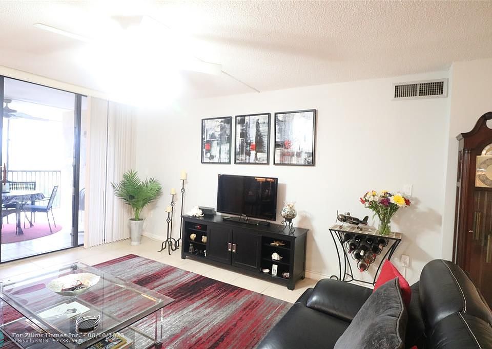 2810 N 46th Ave UNIT 562, Hollywood, FL 33021 | Zillow