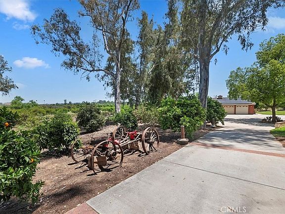 8180 Victoria Ave, Riverside, CA 92504 | MLS #IV25193826 | Zillow